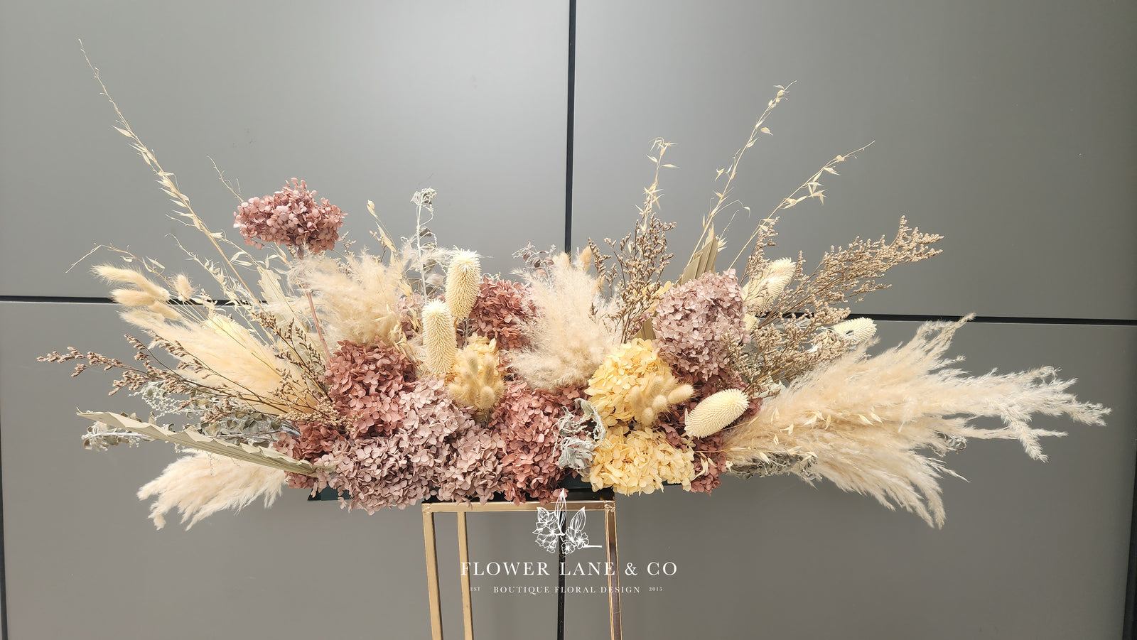 Reception Flowers – Flower Lane & Co