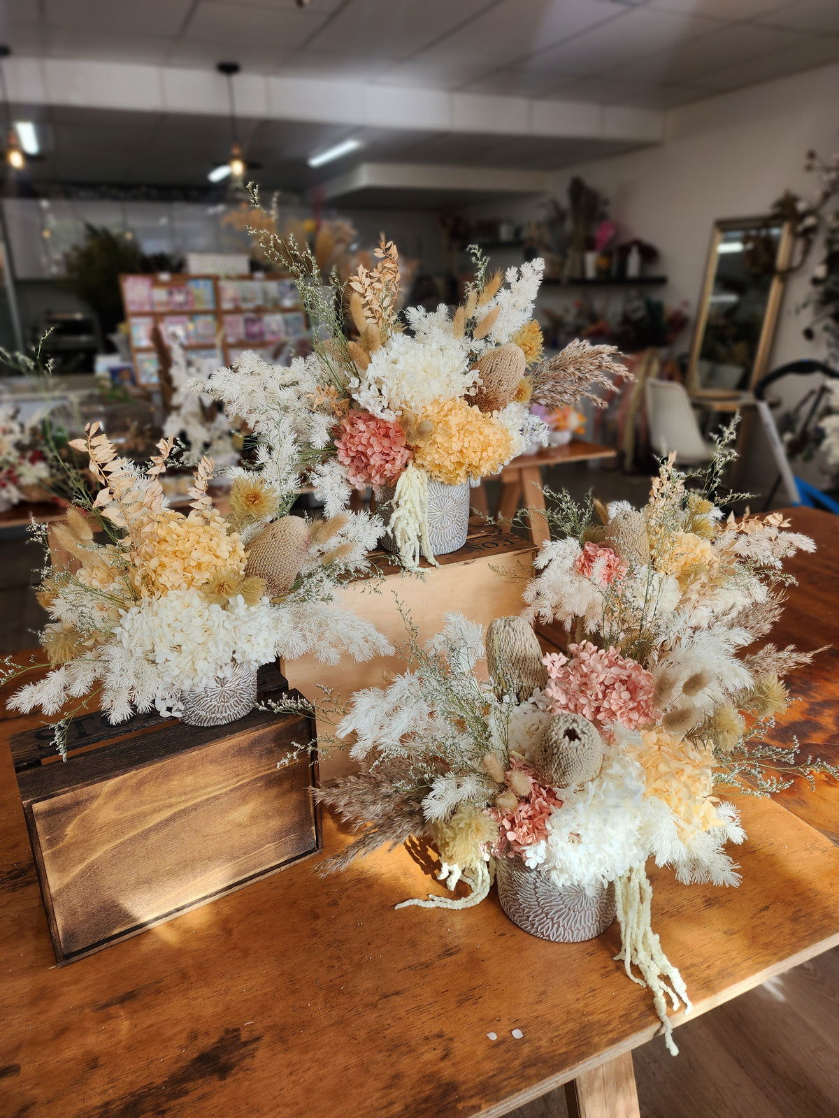 Reception Flowers – Flower Lane & Co